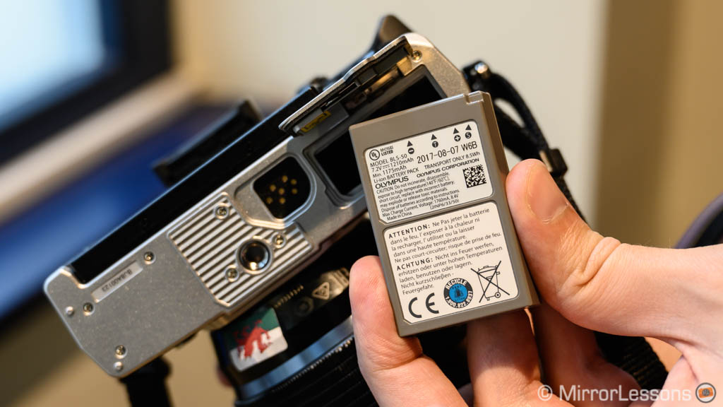 Olympus OM-D E-M5 III vs OM-D E-M10 III - The 10 main differences ...