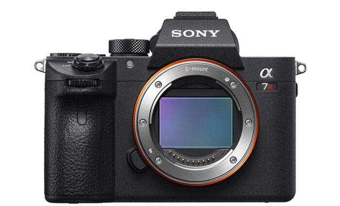 Canon EOS R5 vs Sony A7R III - The 10 Main Differences - Mirrorless ...