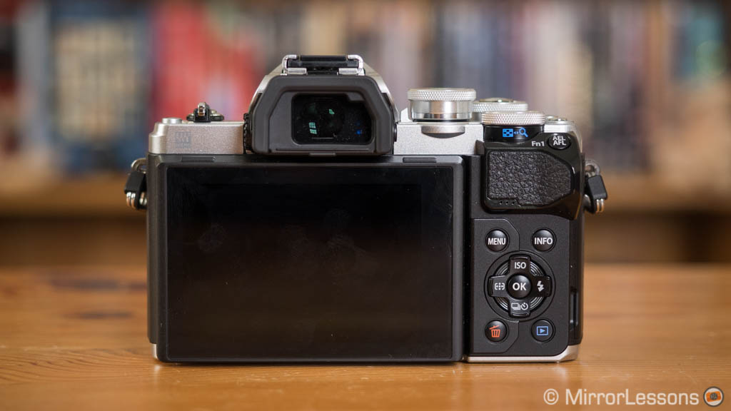 Olympus OM-D E-M10 III vs E-M10 IV - The 10 main differences (extended ...