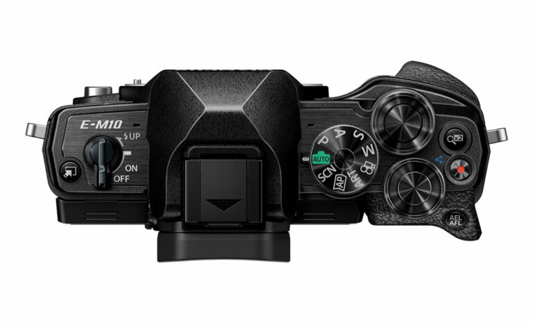 Olympus Pen E-P7 vs E-PL10 vs OM-D E-M10 IV - The 10 main differences ...