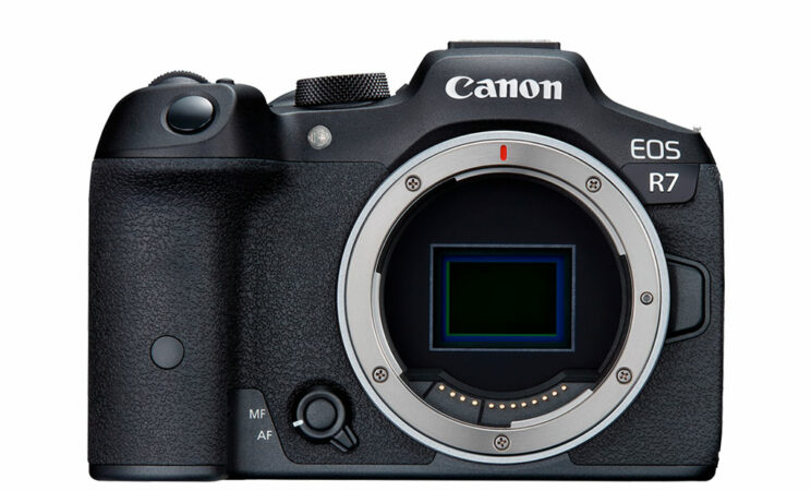Canon R7 vs EOS R - The 10 Main Differences - Mirrorless Comparison
