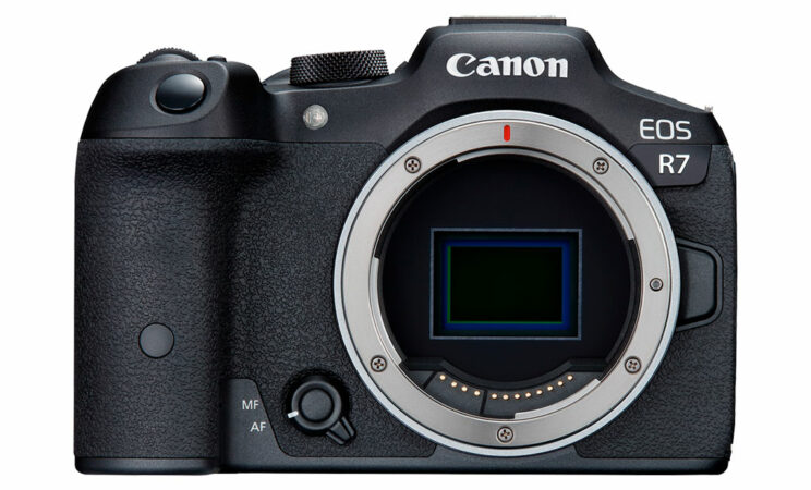 Canon EOS R7 vs R10 - The 10 Main Differences - Mirrorless Comparison