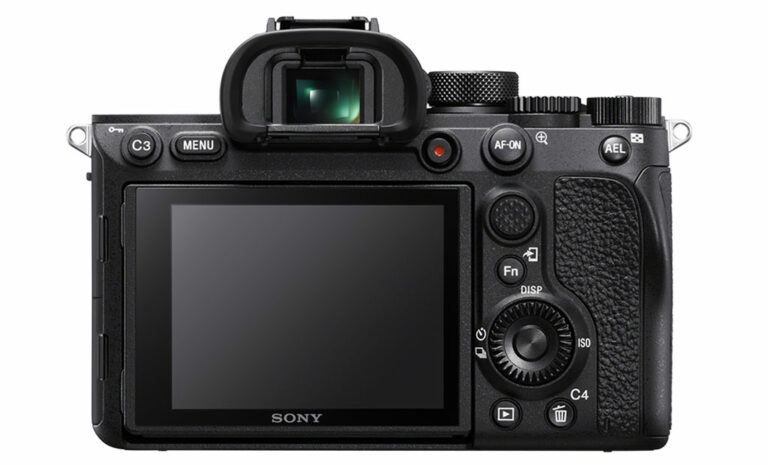 Sony A7R IV vs A7R V - The 10 Main Differences - Mirrorless Comparison