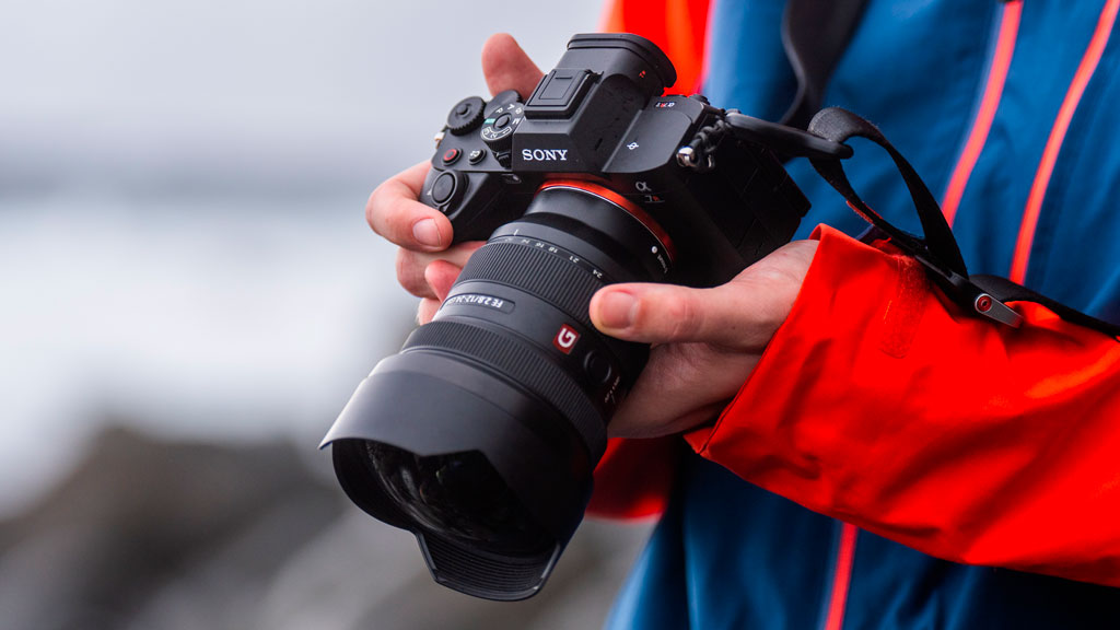 Let’s Compare the Sony Mirrorless Cameras Line-up: Full Frame Edition ...