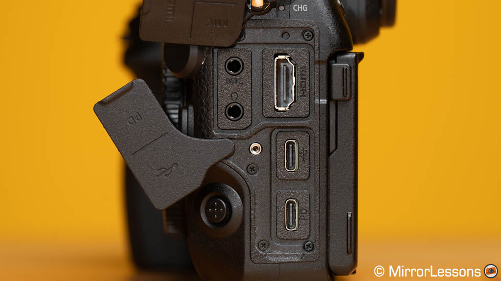 Nikon Z8 vs Z9 - The 10 Main Differences - Mirrorless Comparison